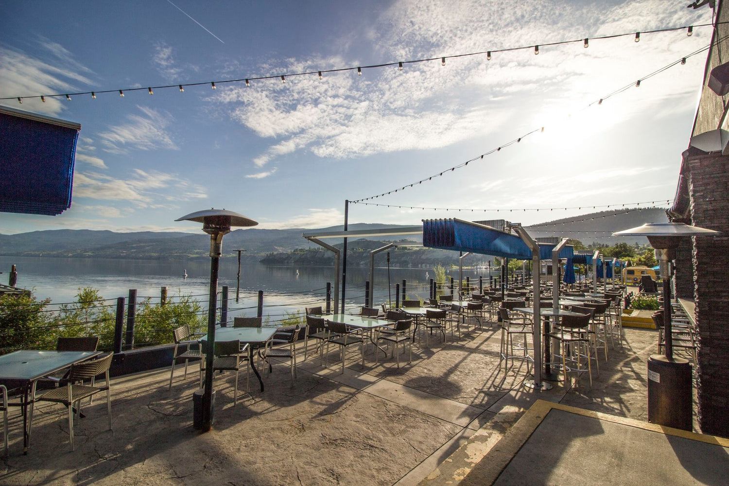 Barking Parrot Bar